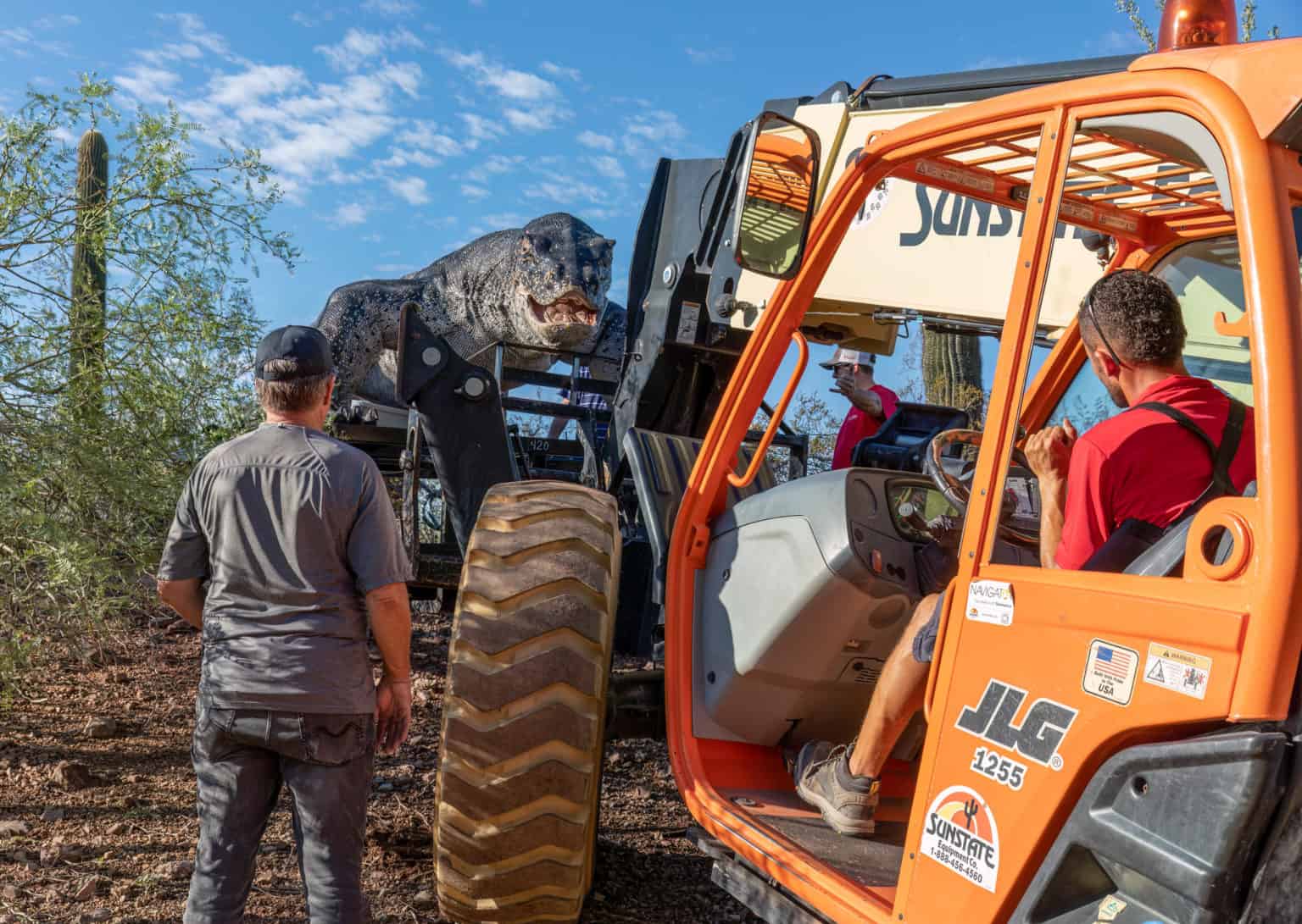 (PHOTOS) The Dinosaurs Have Arrived - Phoenix Zoo
