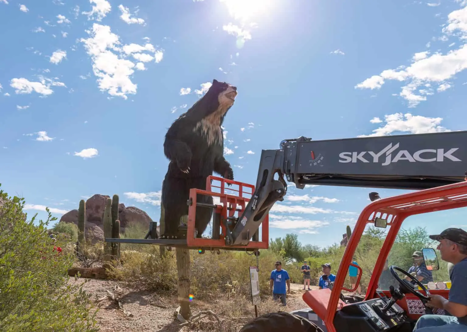 (PHOTOS) The Dinosaurs Have Arrived - Phoenix Zoo